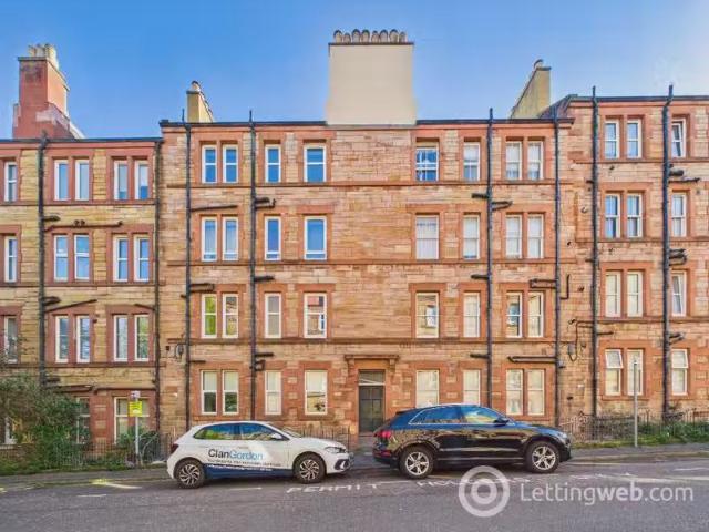 Cheap 1 BR Property to rent in Ritchie Place, Polwarth, Edinbu.
