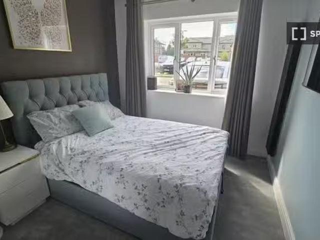 Deal! 1 BR Room for rent in Coney Hall, London