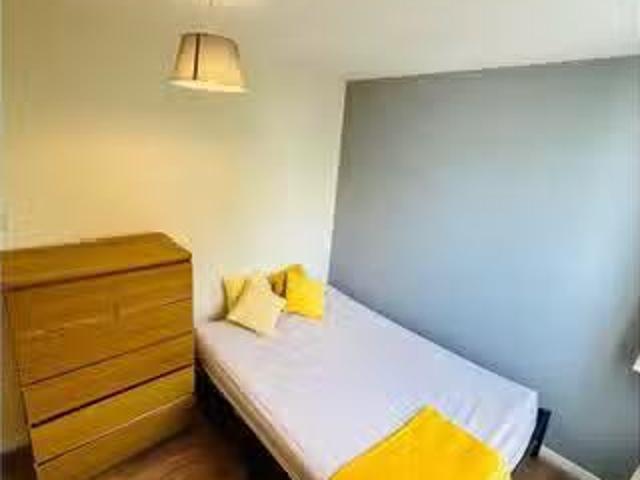Just in! 1 BR Room in shared flat for rent in Latchmere, London