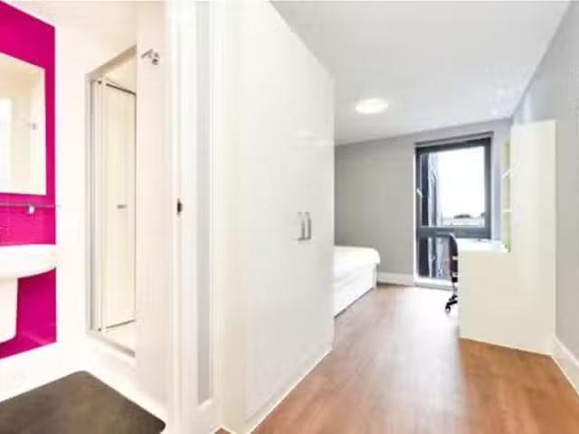Rental! 1 BR Tramways Ensuite Bronze