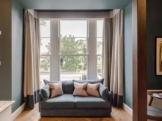 Cheap 1 BR Tyndall's Park Road