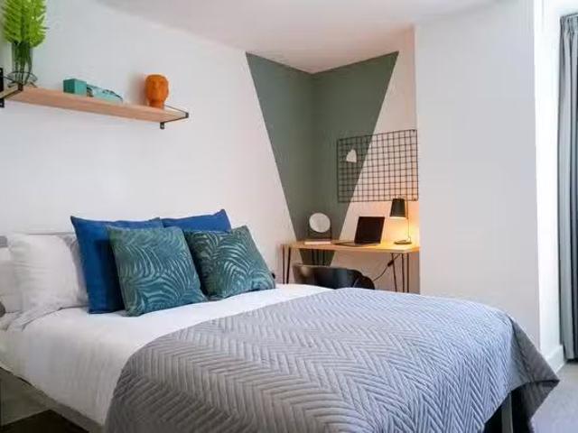 Charming 1 Room 71 Monks Road 8 Bedroom House