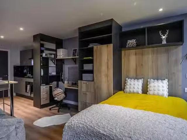 Just in! 1 Room 3 Bed Premium En Suite