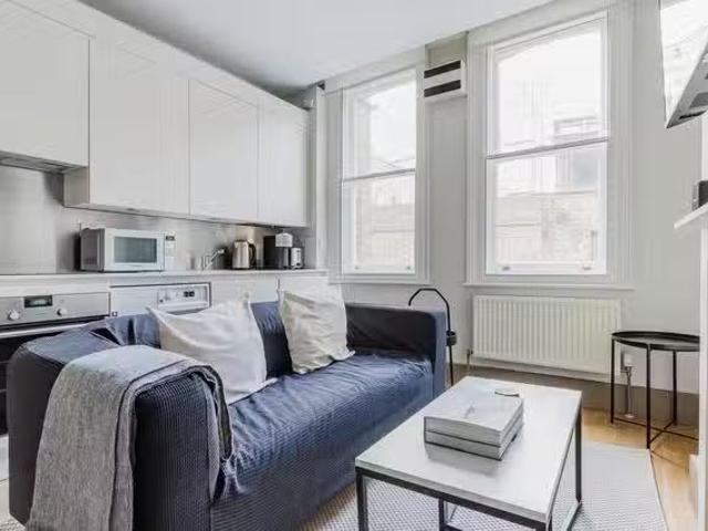 Rental! 1 Room Cleveland Street, Fitzrovia 1 Bedroom 1 Bath