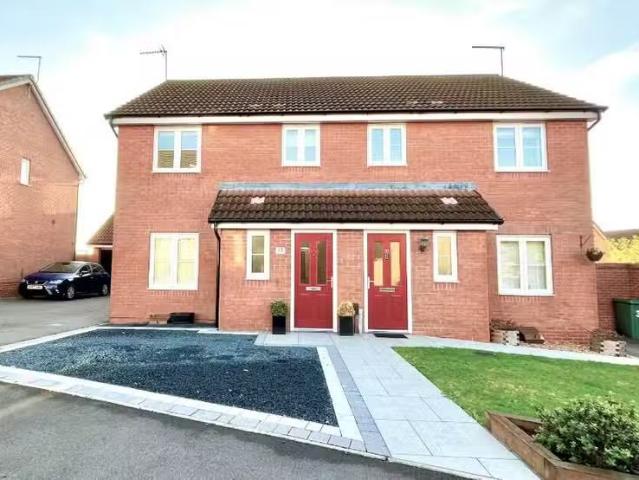 Cheap 2 BA 3 bedroom semi detached house for rent in Dovecote.