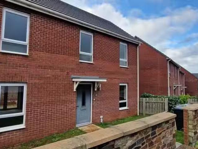 Nice 2 BA 3 bedroom semi detached house for rent in Tithebarn.