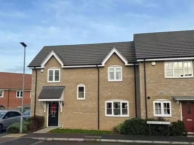 Deal! 2 BA 3 bedroom terraced house for rent in Merchant Avenu.