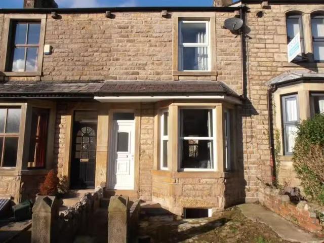 Charming 2 BA 3 bedroom terraced house for rent in Golgotha Ro.