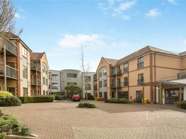 Unique 2 BA 1 bedroom flat for rent in Wellbrook Way, Girton.