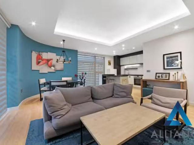 Nice 2 BA 2 bedroom apartment for rent in 5 Cobblestone Square.