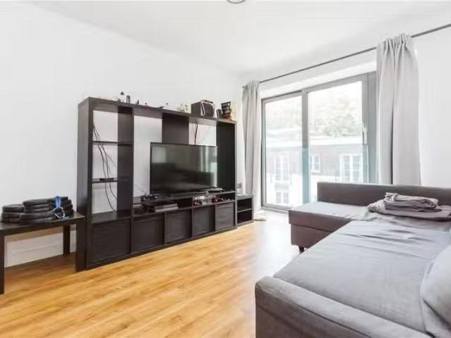 Deal! 2 BA 2 bedroom apartment for rent in Trinity Apartments.