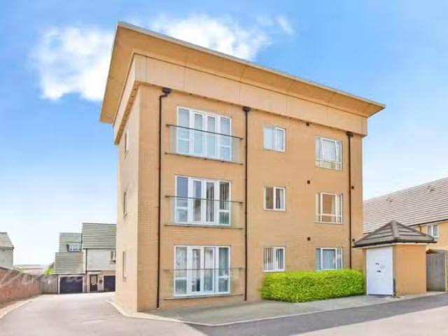 Just in! 2 BA 2 bedroom apartment for rent in Meridian Close R.
