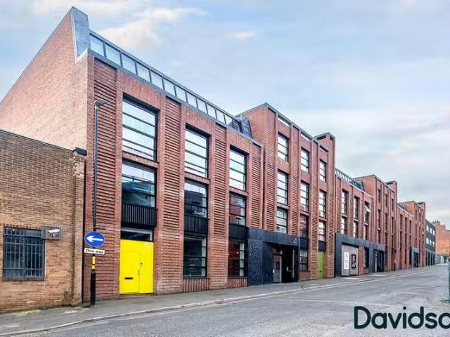 Rental! 2 BA 2 bedroom apartment for rent in Photographic Work.