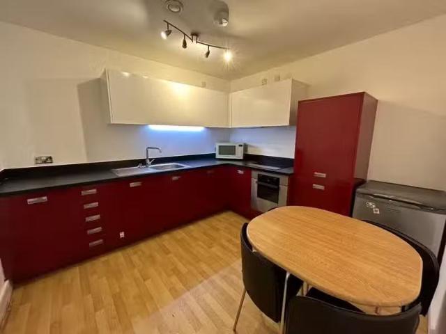 Cheap 2 BA 2 bedroom apartment for rent in Postbox, B1