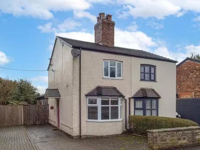 Cheap 2 BA 2 bedroom cottage for rent in Beach Road, Hartford.