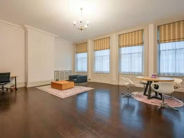 New 2 BA 2 bedroom flat for rent in Crutched Friars, City, Lon.