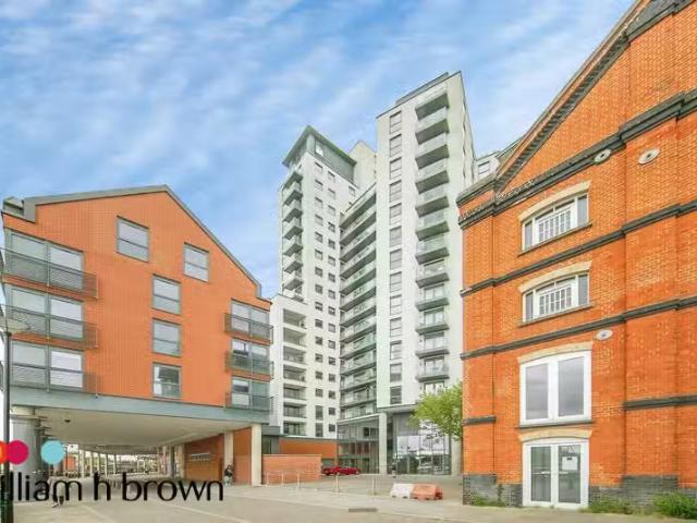 Unique 2 BA 2 bedroom flat for rent in Key Street, IPSWICH, IP4