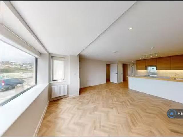 Cozy 2 BA 2 bedroom flat for rent in Saltdean Park Road, Brigh.