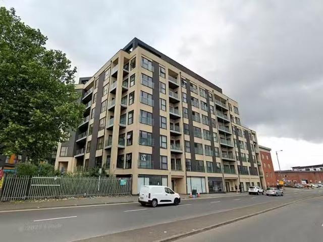 Just in! 2 BA 2 bedroom flat for rent in Parade, Birmingham, W.