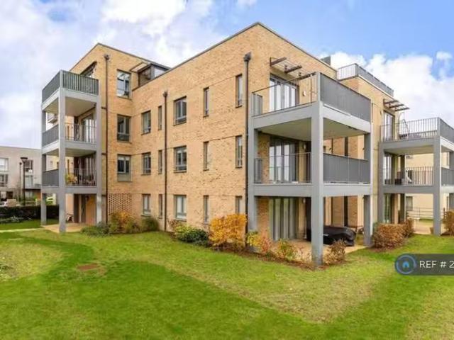 Cozy 2 BA 2 bedroom flat for rent in Renard Way, Cambridge, CB2