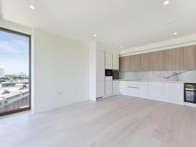 Cheap 2 BA 2 bedroom flat for rent in The Arc, City Road, Lond.