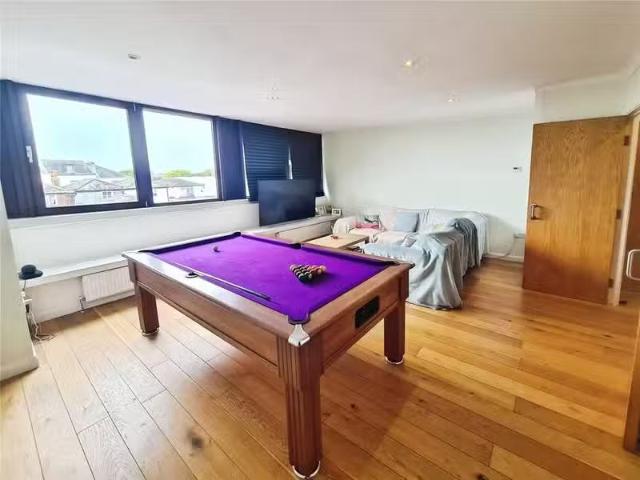 Rental! 2 BA 2 bedroom Flat to rent, Upper Banister Street, So.