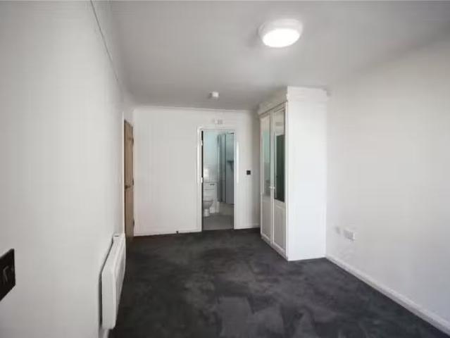 Cozy 2 BA 2 bedroom Flat to rent, Alencon Link, Basingstoke, R.