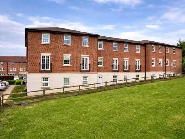 Cheap 2 BA 2 bedroom Flat to rent, Horse Fair Lane, Rothwell.