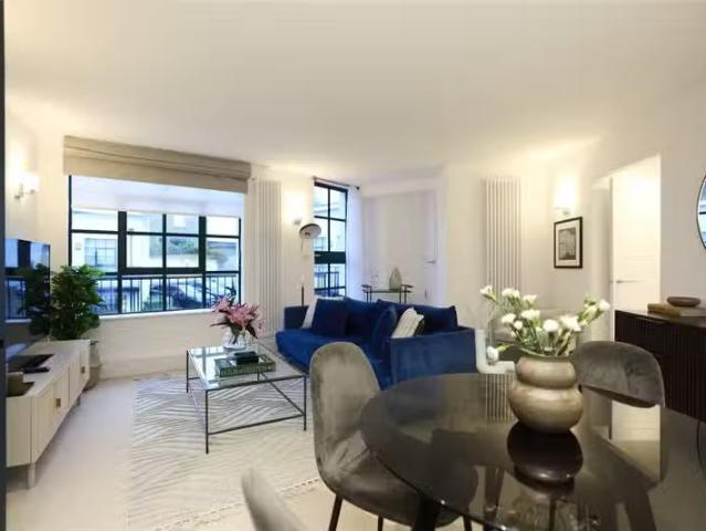 Unique 2 BA 2 bedroom property to let in Melbray Mews, London.