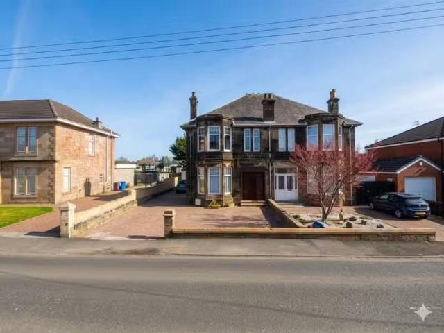 Cheap 2 BA 4 bedroom semi detached house for rent in Carmyle A.