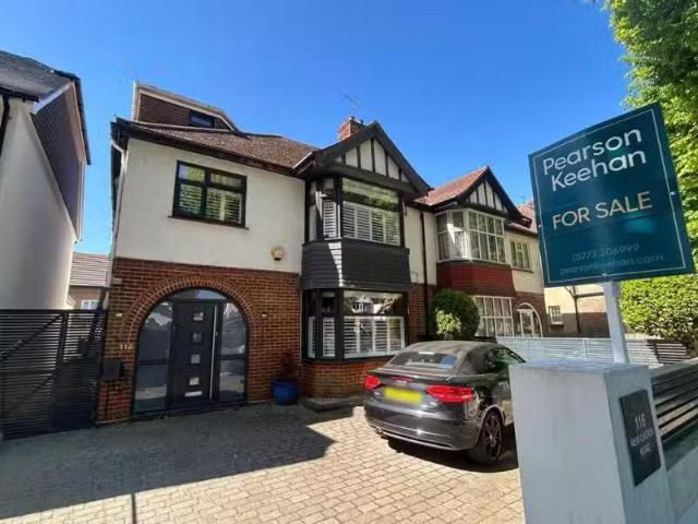 Charming 2 BA 4 bedroom semi detached house for rent in New Ch.