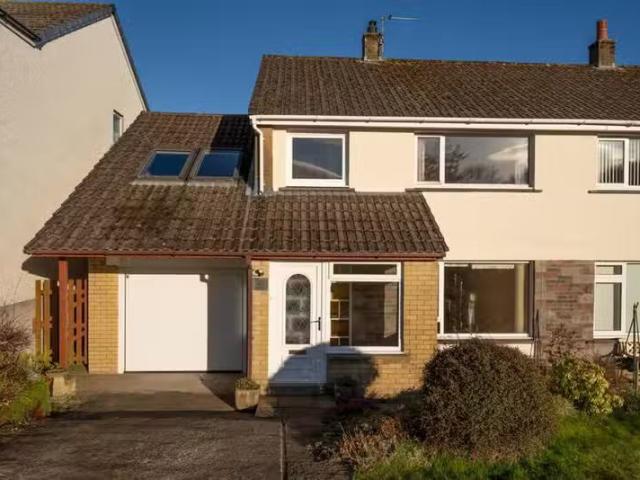 Charming 2 BA 4 bedroom semi detached house for rent in Towers.