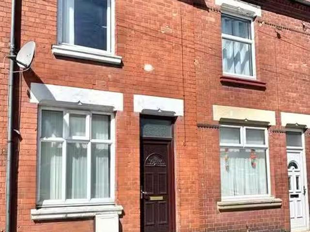 New 2 BA 4 bedroom terraced house for rent in Terry Road, City.