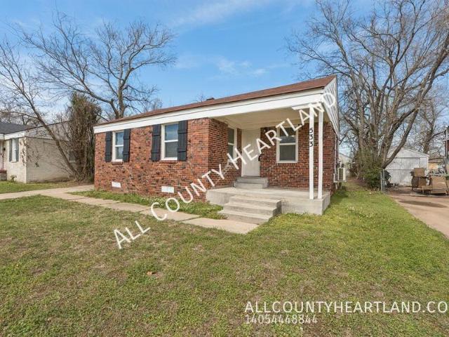 $500 OFF FIRST MONTHS RENT!