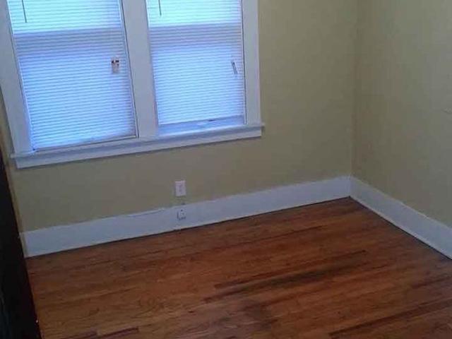 Cozy 2 Bedroom, 1 Bath Apartment in Detroit