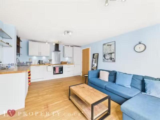 Just in! 2 bedroom apartment for rent in Arthur Place, Birming.