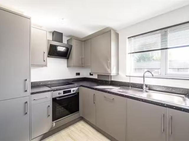 Cozy 2 bedroom apartment for rent in Mount Pleasant, St. Alban.