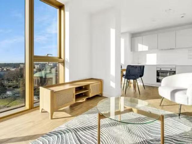 Cheap 2 bedroom apartment for rent in South Central, Esinterac.