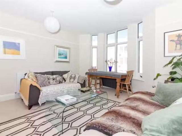 Unique 2 bedroom apartment for rent in Rowlands Court, Rowland.