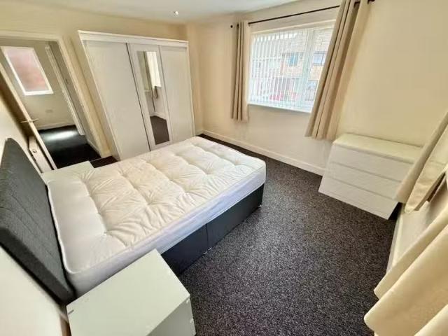 Unique 2 bedroom detached house for rent in Welsh House Farm R.