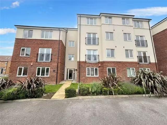 New 2 bedroom Flat to rent, Maple Court, Seacroft, LS14 £900.