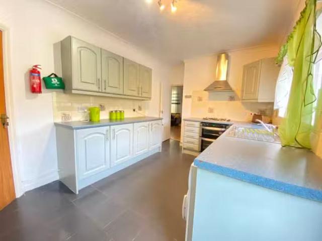 New 2 bedroom ground floor flat for rent in Southwood Avenue.