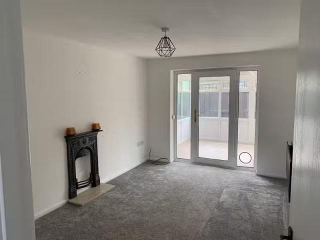 Cheap 2 bedroom semi detached bungalow for rent in Myrtle Gard.
