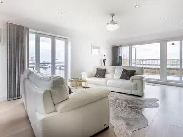 For Rent! 2 BR Chichester Wharf