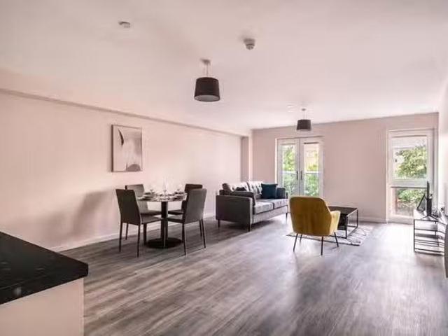 New 2 BR City Road