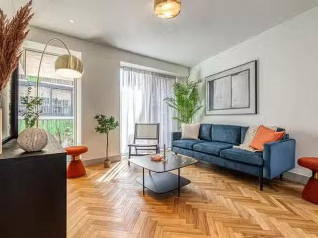 Charming 2 BR Greycoat Place