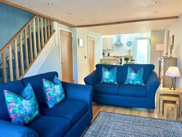 Cozy 2 BR Dunns Lane
