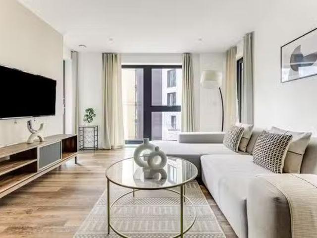 Charming 2 BR Osiers Road