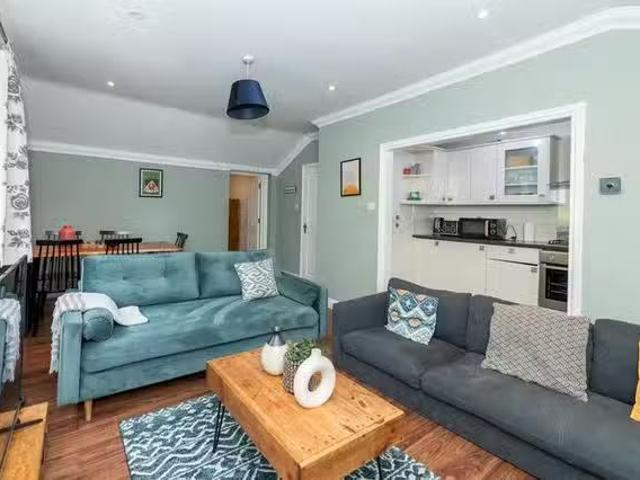 For Rent! 2 BR London Road