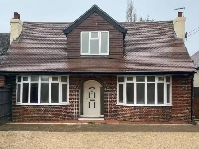 Unique 2 BR London Road, Milton Common, THAME